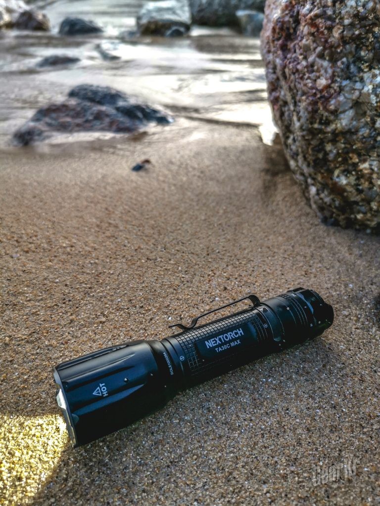 战术“大佬”——Nextorch TA30C MAX战术手电测评 | 评测 | GearKr旗客